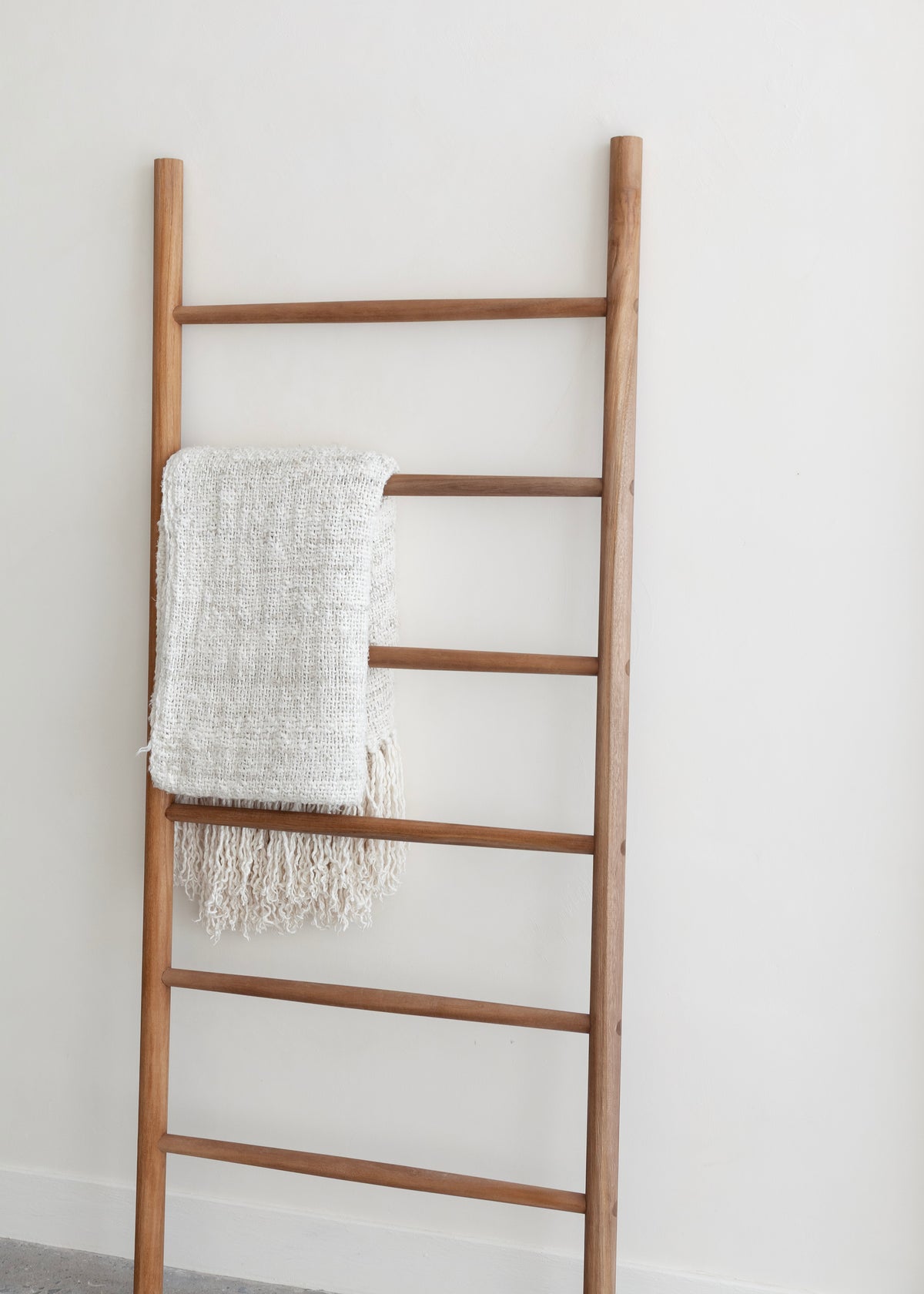 Nobu Towel Ladder in Dark Teak | Handcrafted Bathroom Furniture | Kayu ...